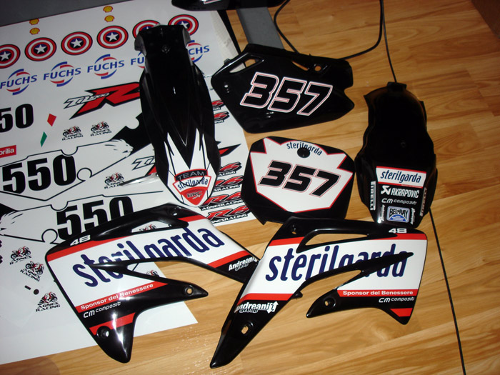 KTM Graphics for a Team Promotion 690SM (pics) | SuperMoto Junkie